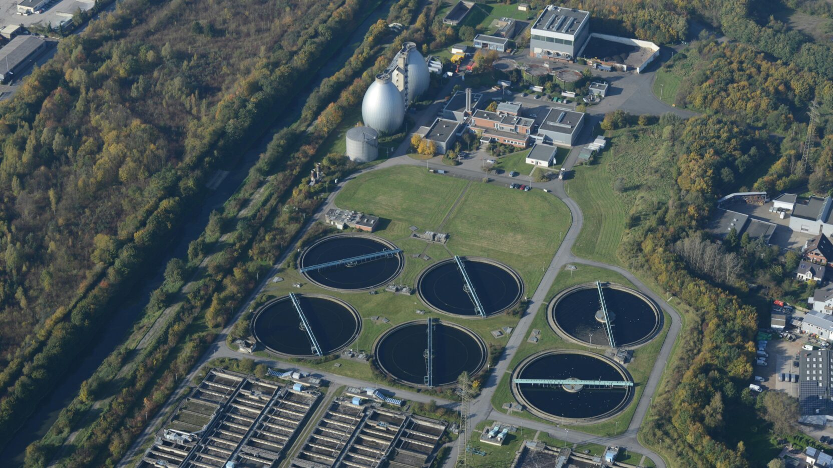 Wastewater Treatment & Water Management Trends 2025 | BuildTwin